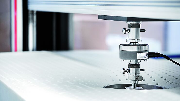 ISO 1798软质泡沫拉伸强度 | ZwickRoell