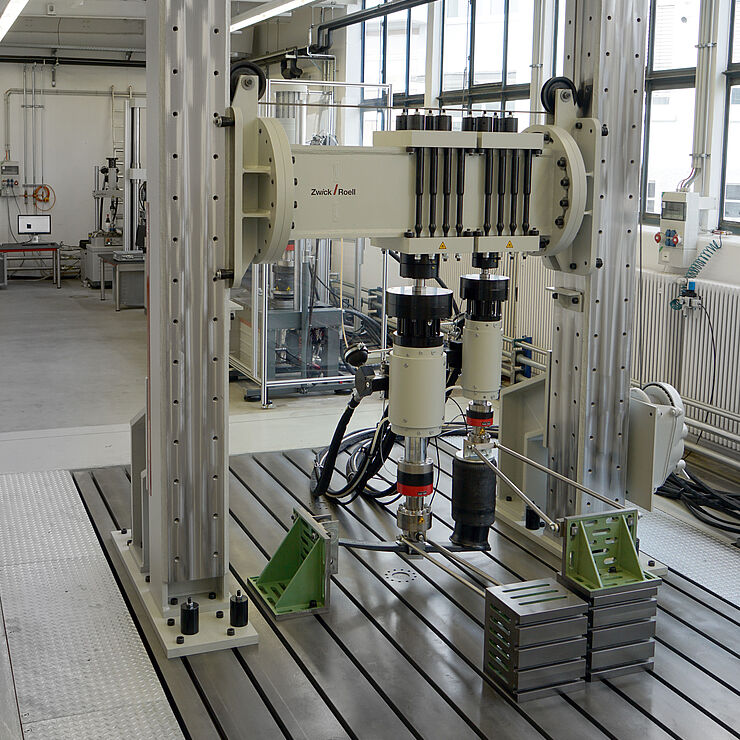Dynamic and Fatigue Testing Machines | ZwickRoell