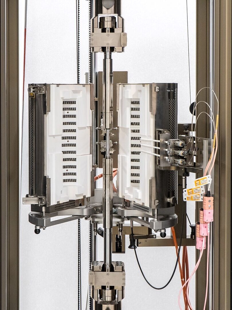 ASTM E21: Tensile test on metals at elevated temperature | ZwickRoell