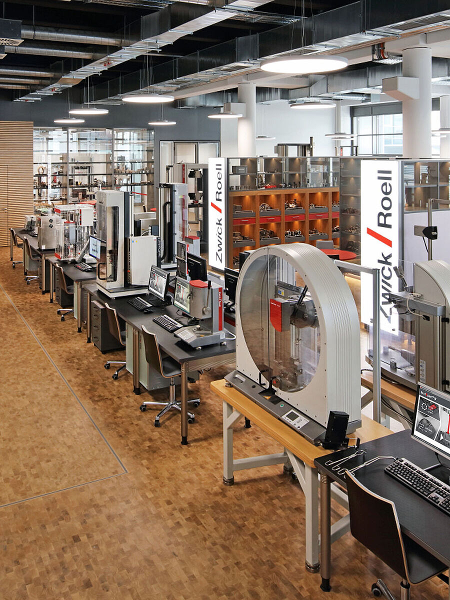 Laboratorium Pengujian Material dan Komponen | ZwickRoell