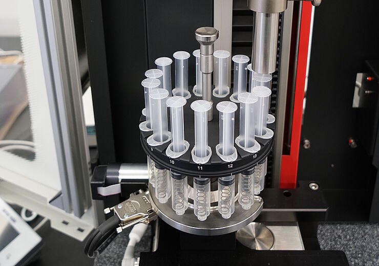 Testing injection systems | ZwickRoell