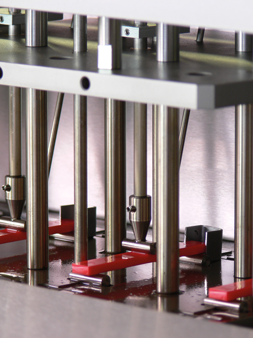 ISO 306、ASTM D1525、ISO 75、ASTM D648：HDT和維卡 | ZwickRoell