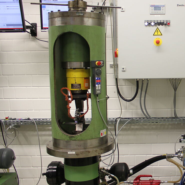 Dynamic and Fatigue Testing Machines | ZwickRoell