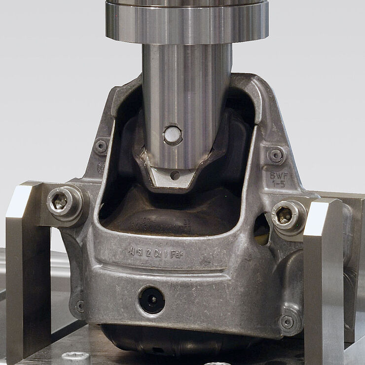 Dynamic and Fatigue Testing Machines | ZwickRoell