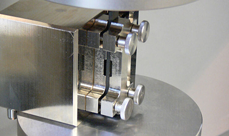 Composite testing | ZwickRoell