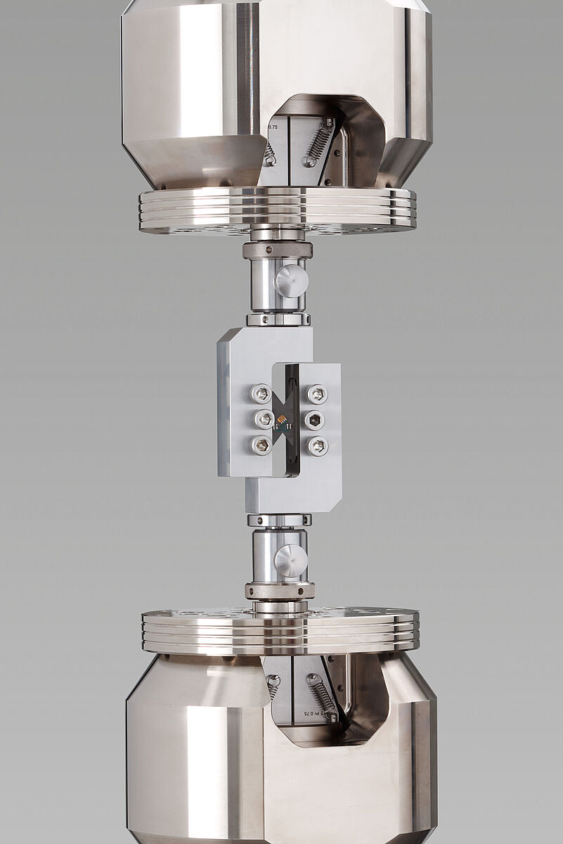 ASTM D5379 | ASTM D7078 V-notch shear tests composites | ZwickRoell
