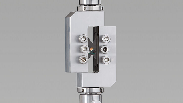 ASTM D5379 | ASTM D7078 V-notch shear tests composites | ZwickRoell