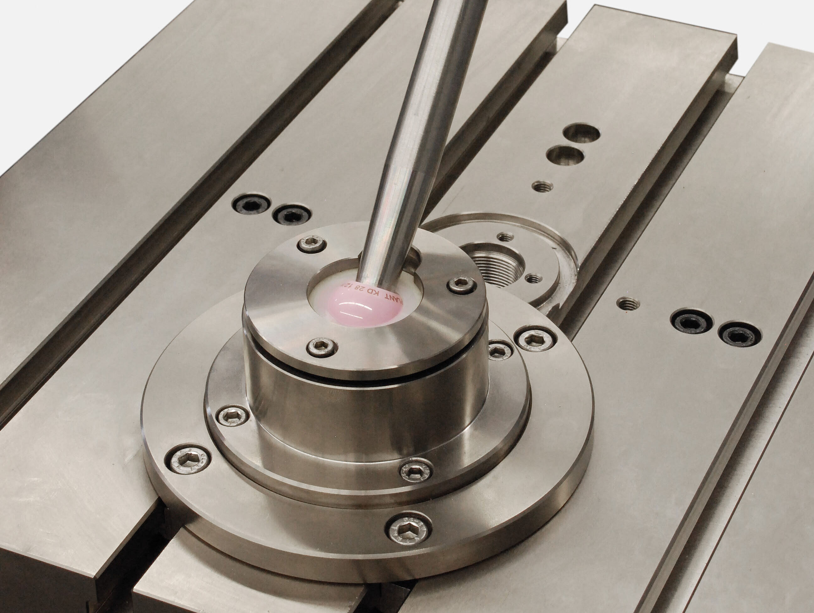 ASTM F1820 Disassembly forces acetabular shell/liner | ZwickRoell