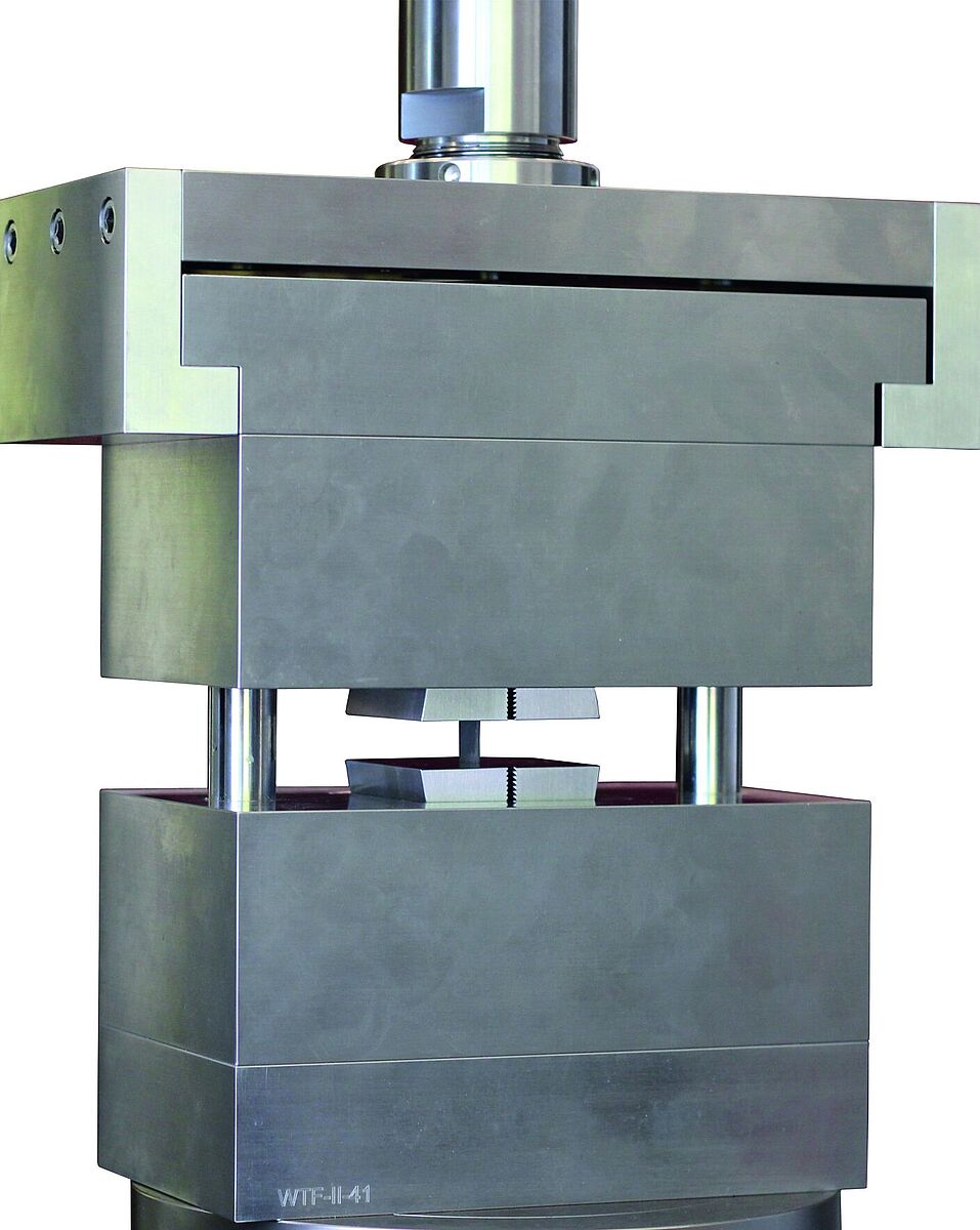 ISO 14126、ASTM D3410 | 剪切载荷压缩 | ZwickRoell