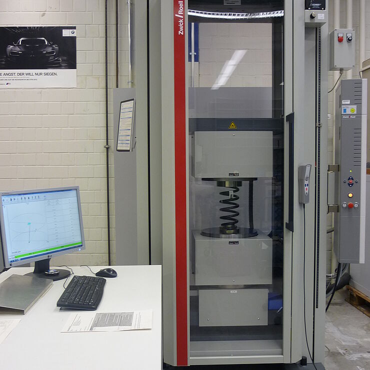 AllroundLine floor-standing testing machine | ZwickRoell