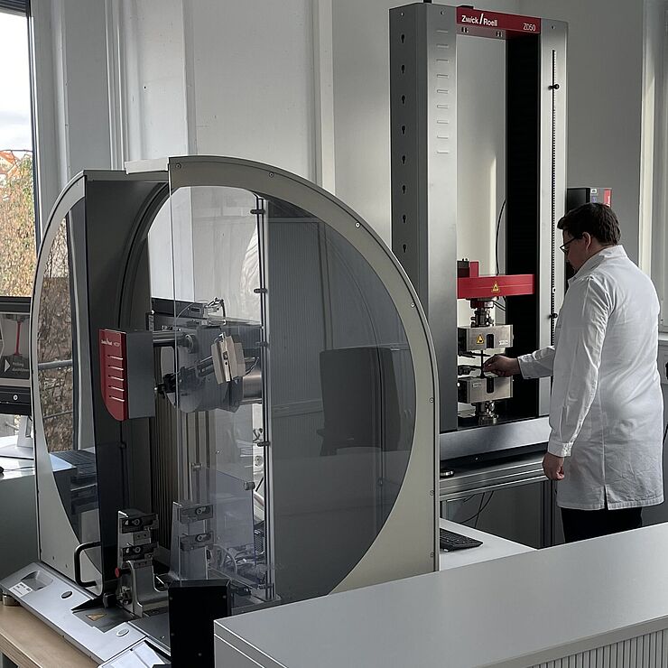 HIT Pendelschlagwerke bis 50 Joule | ZwickRoell