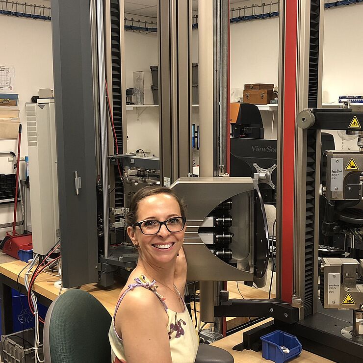 AllroundLine floor-standing testing machine | ZwickRoell