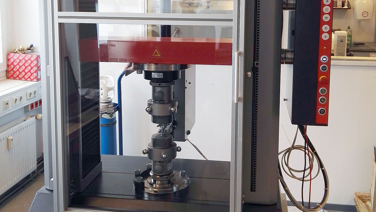 Metal 3D Printing: Tensile Tests on Additive Prepared Specimens ...