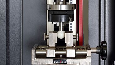 ISO 7206-12 | Deformation test method for acetabular shells | ZwickRoell