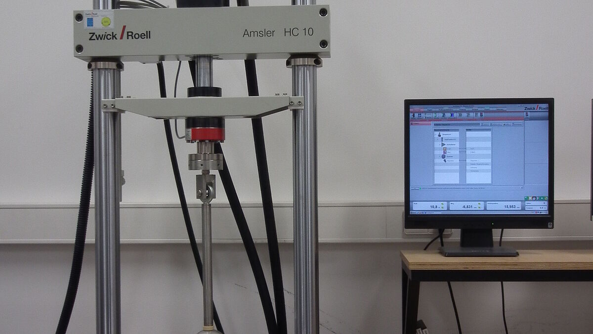 Dynamic Testing of Implants | ZwickRoell