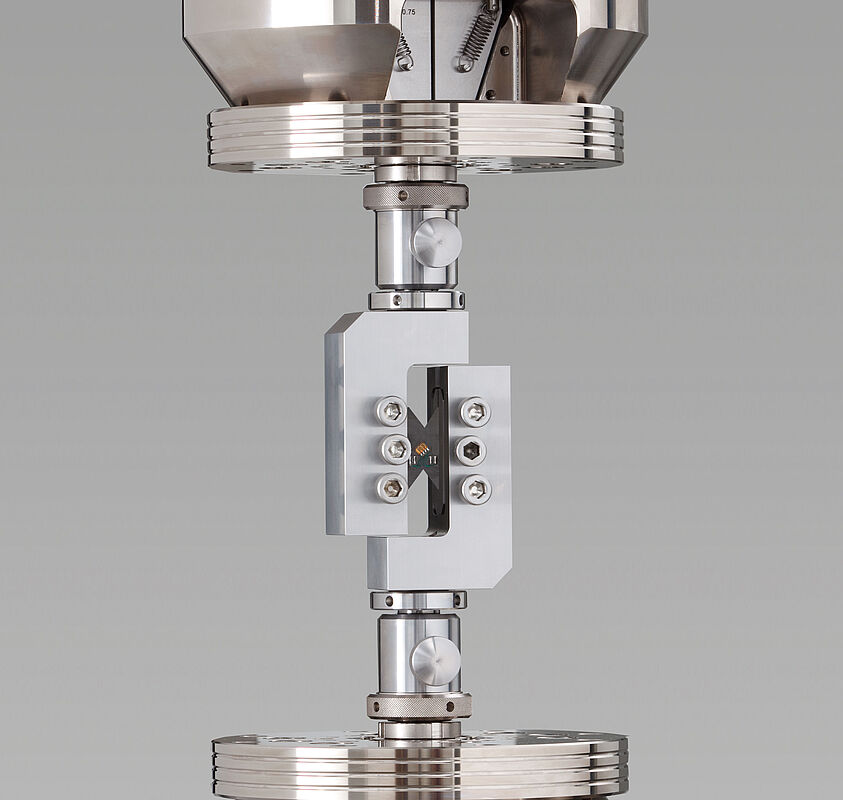Ensayos de cizallamiento de entalladura en V / V-notch Shear tests con ...