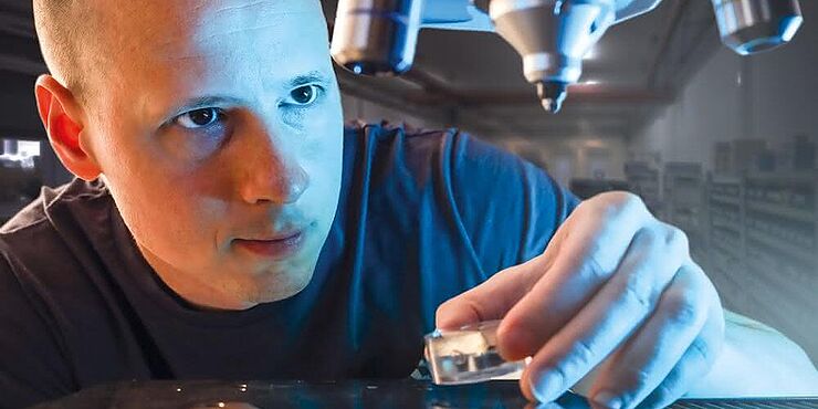 Case hardness depth - CHD - ISO 2639 | ZwickRoell