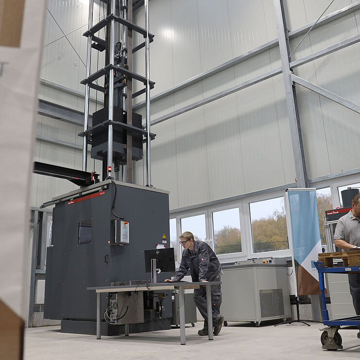 Impact testers & Charpy impact testers | ZwickRoell