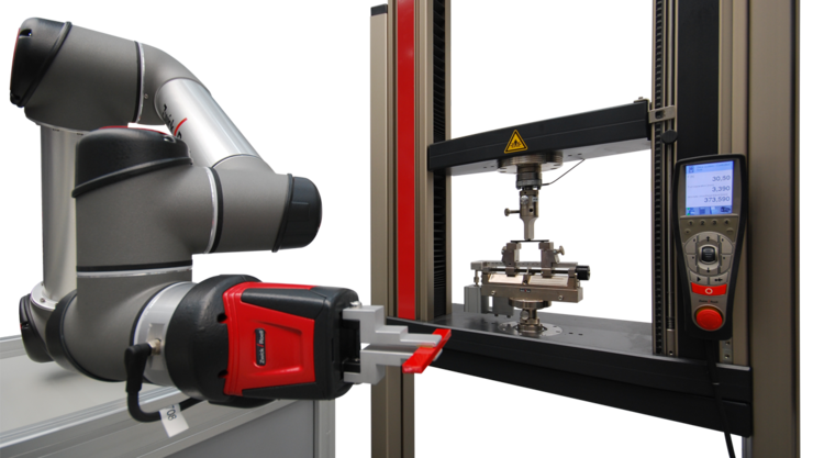 Robotic testing system roboTest R: tensile and flexure tests | ZwickRoell
