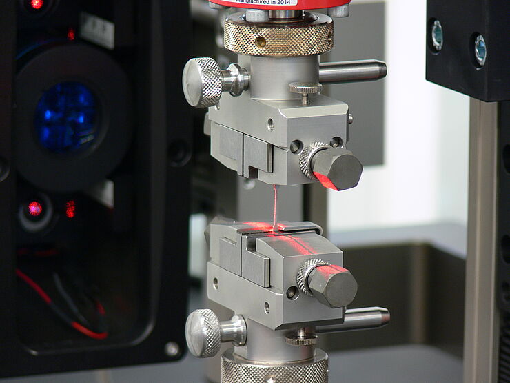Mini tensile test to ISO/TS 6892-5 | Materials testing with minimal use ...