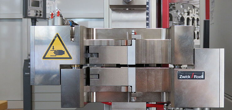 Short-span compressive strength S-Test DIN 5014 | ZwickRoell