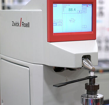 ASTM D785 | ISO 2039-1 | ISO 2039-2 Kunststoff Härte | ZwickRoell