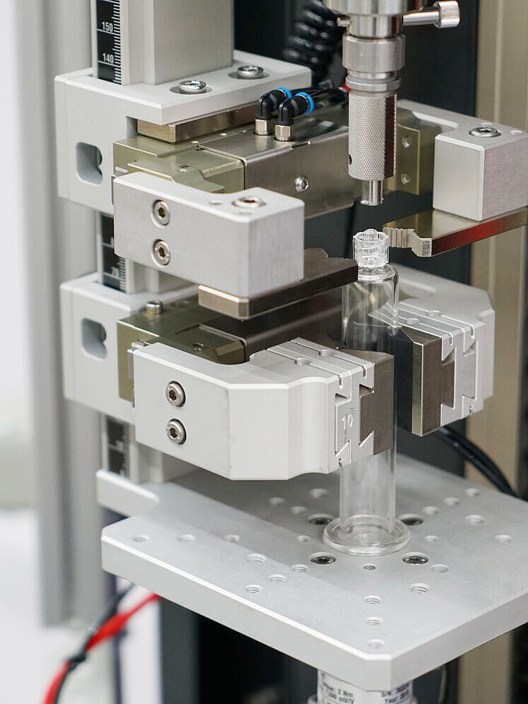 ISO 80369-7/ISO 80369-20: Test on small bore Luer connectors | ZwickRoell