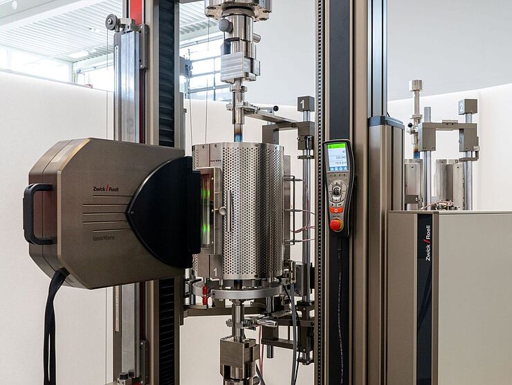 Laser extensometers | ZwickRoell