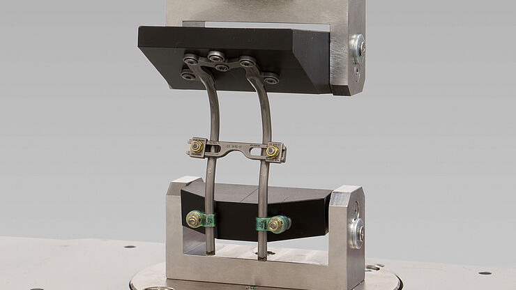 Testing of spinal implants to ISO 12189-8 and ASTM F1717 in a ...