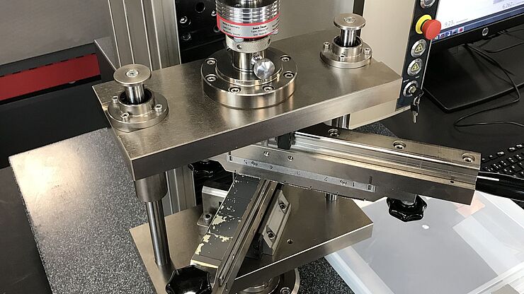 Testing lithium-ion batteries | ZwickRoell