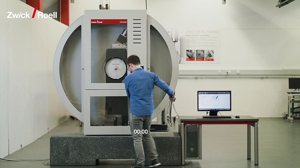 Pendulum impact testers | ZwickRoell
