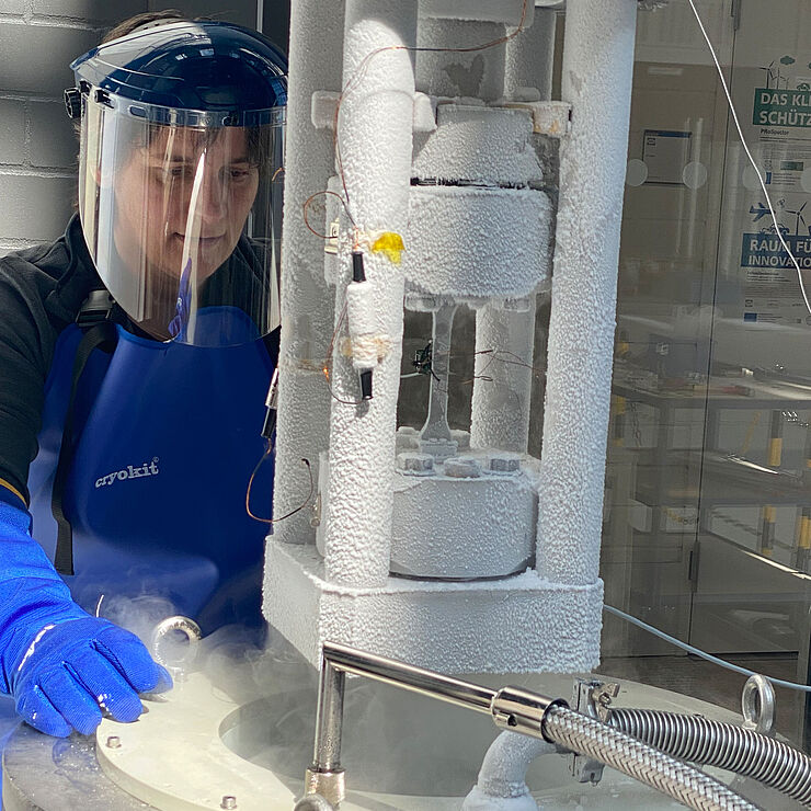 Cryogenic testing | ZwickRoell