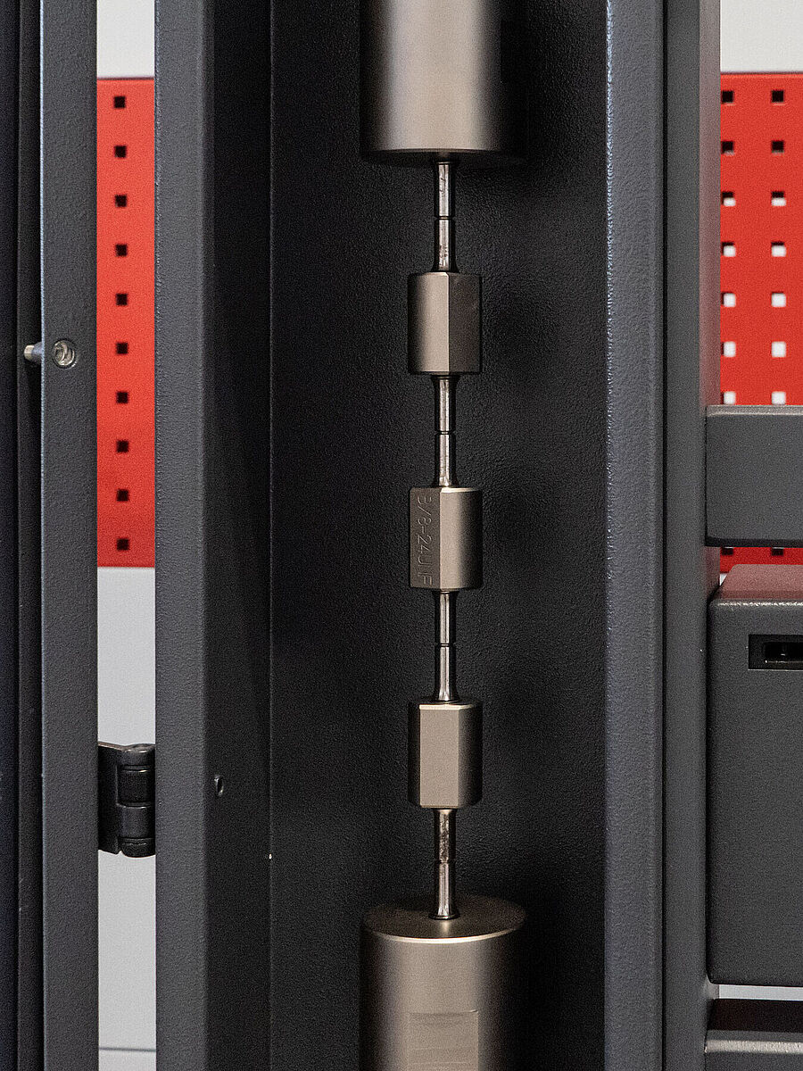 ASTM F519 Hydrogen embrittlement steel | ZwickRoell