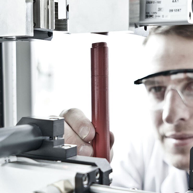 Autoinjector testing systems | ZwickRoell