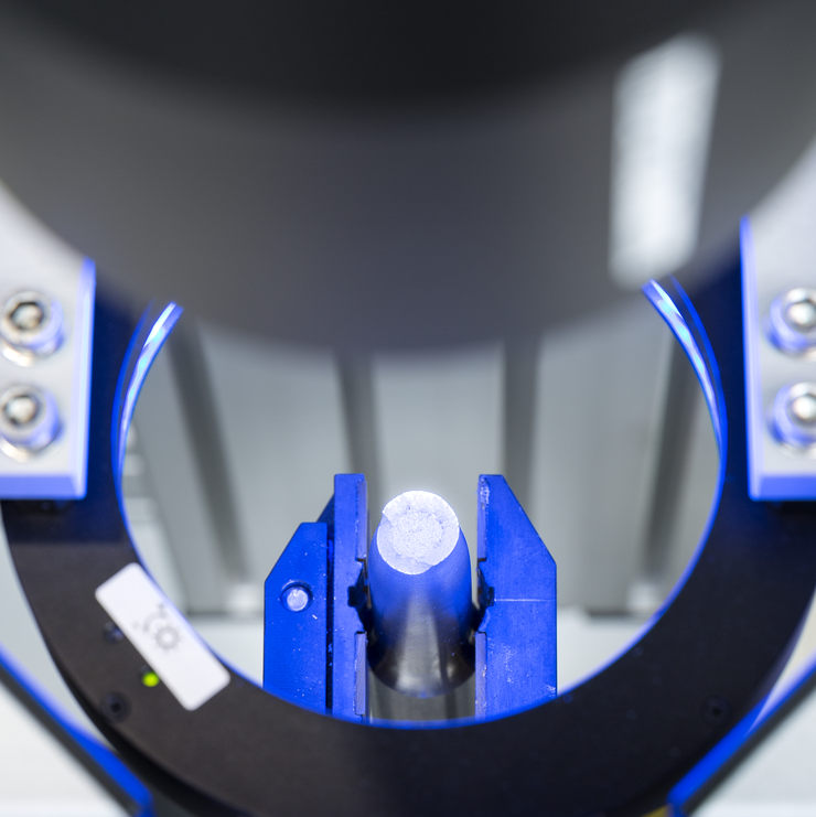 Robotic testing system roboTest R: tensile and flexure tests | ZwickRoell