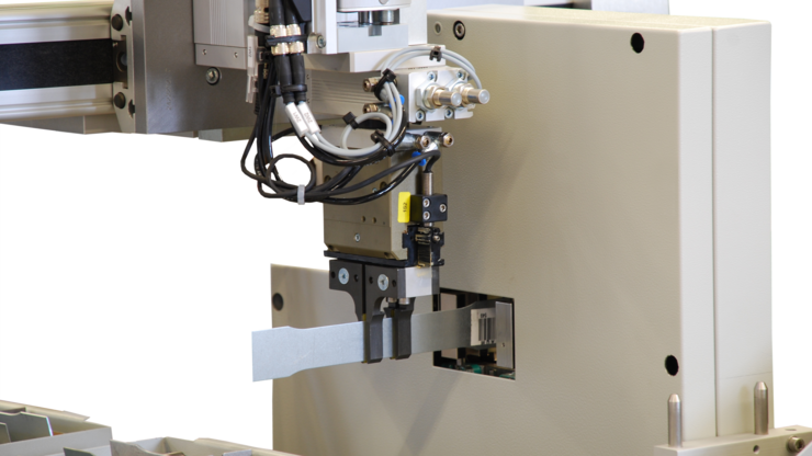 roboTest L: robotic testing system for tensile and flexure tests ...