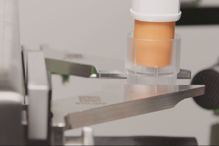 Autoinjector testing systems | ZwickRoell