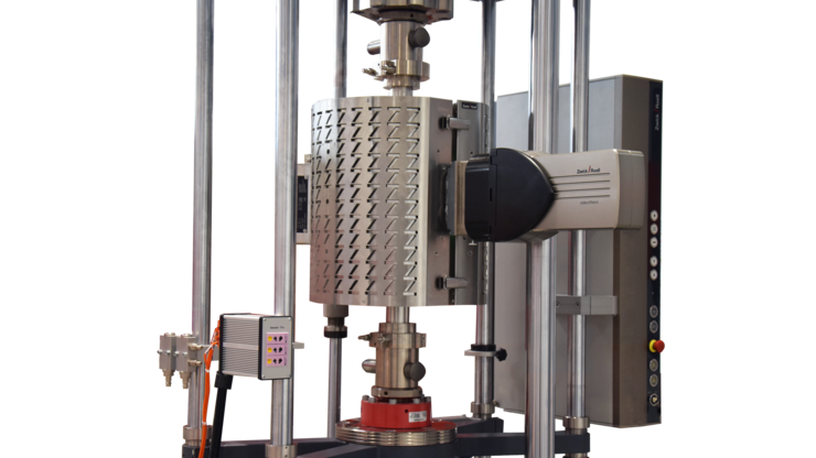 Video extensometer - mark-free measurement and more | ZwickRoell