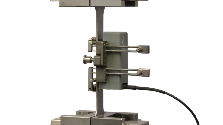 Clip-on extensometers | ZwickRoell