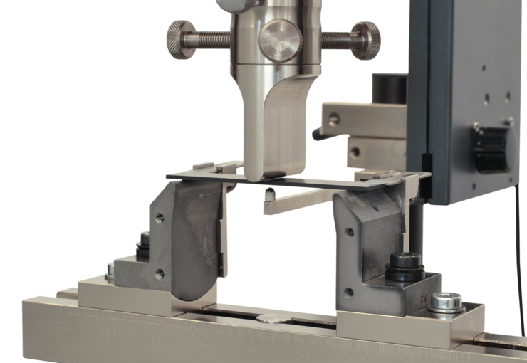 Extensometers for compression, flexure and component testing - ZwickRoell