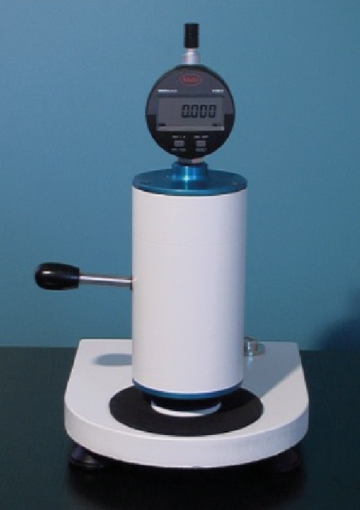 Specimen preparation and dimensional measurement | ZwickRoell