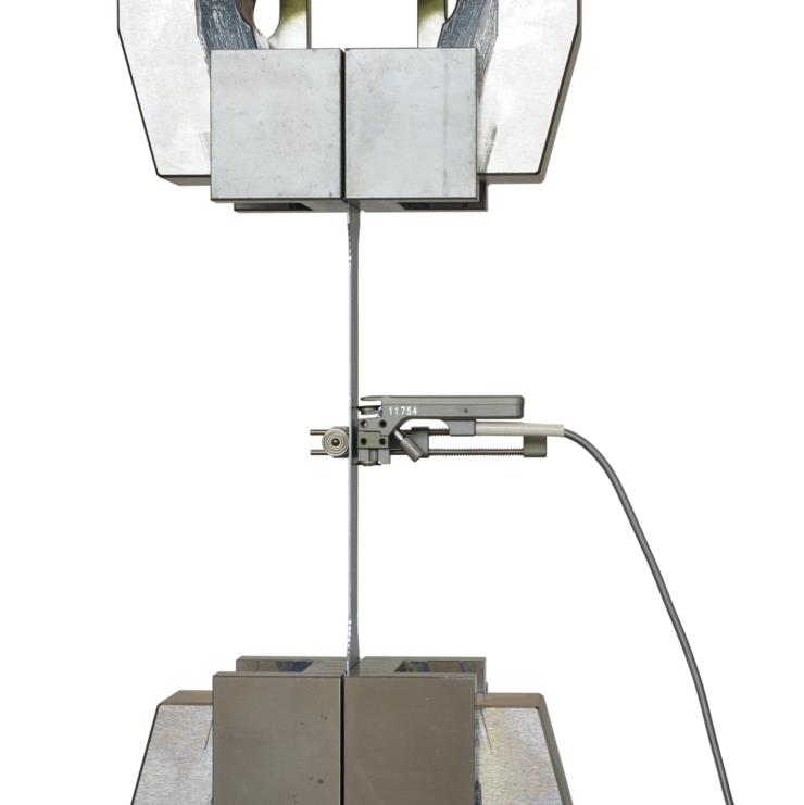 Strain gauge clip-on extensometer | ZwickRoell
